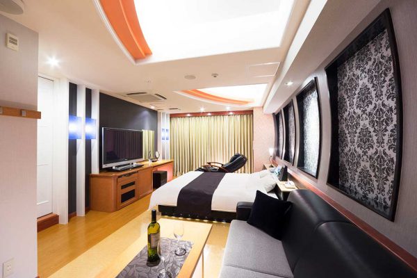 Room 407 – BELLE GRAVE（ベルグラーブ