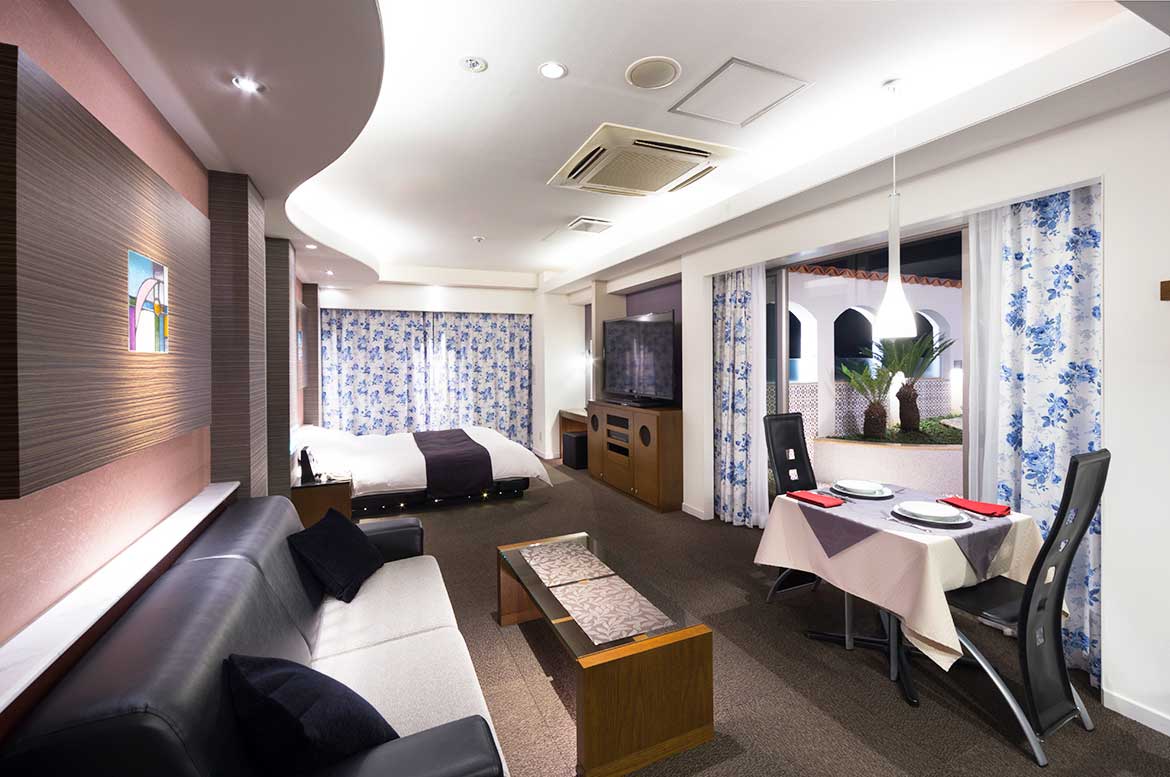 Room 602 – BELLE GRAVE（ベルグラーブ